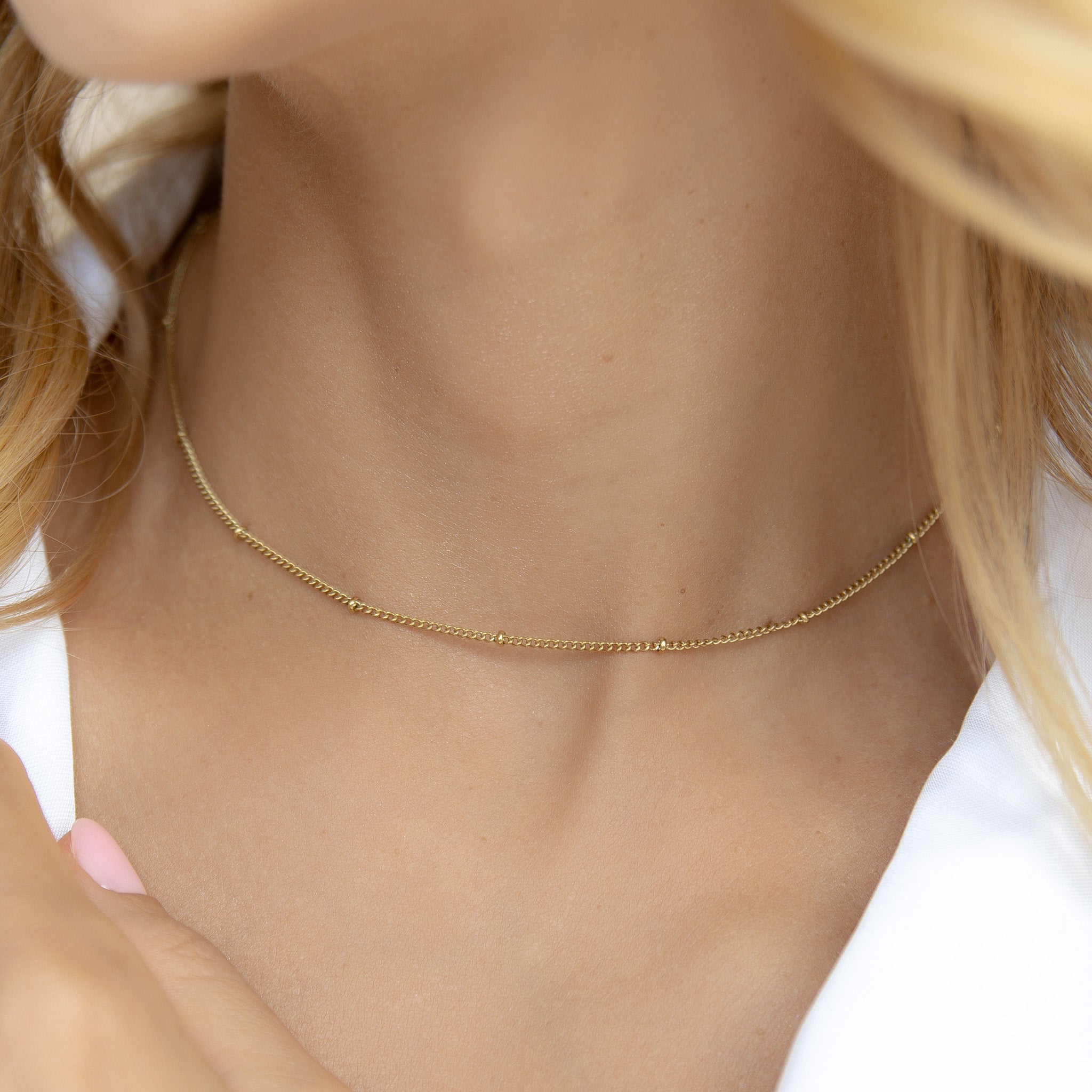 TINY DOTTED CHAIN | Minimalist Everyday Jewelry | Grace & Gift